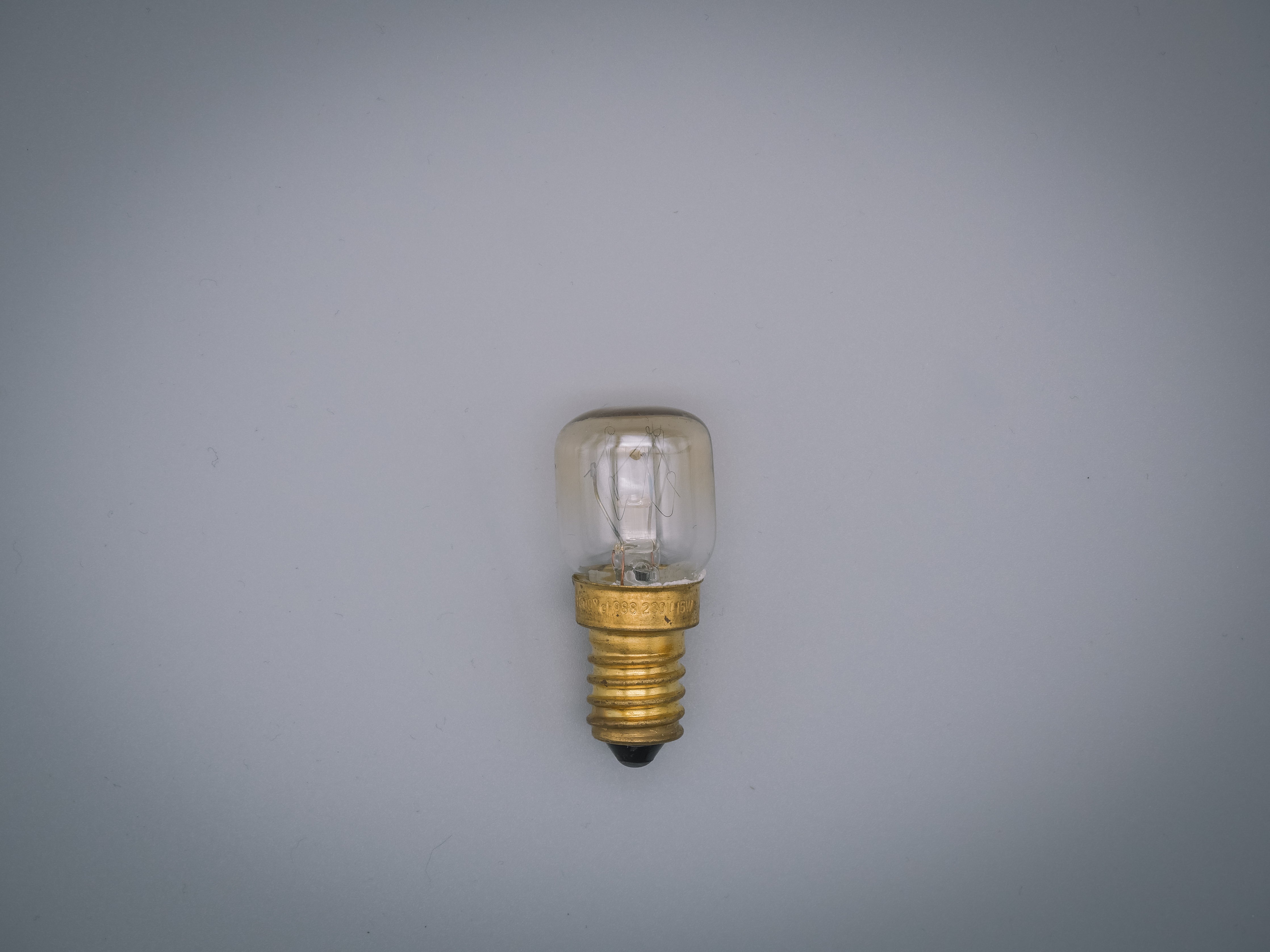 Osram 15w 240v SES E14 Small Screw Cap 300° Oven Appliance Lightbulb